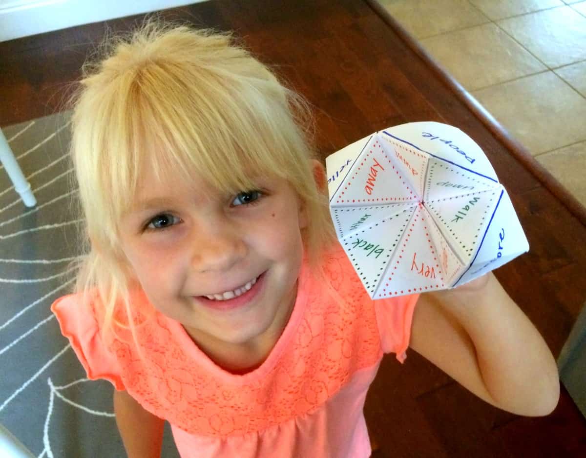 Learning Sight Words with a Cootie Catcher / Fortune Teller